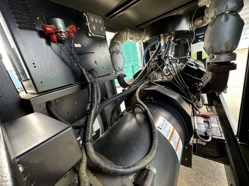 Used Generac SG0100 Natural Gas / Propane Generator 94 Hrs EPA ...